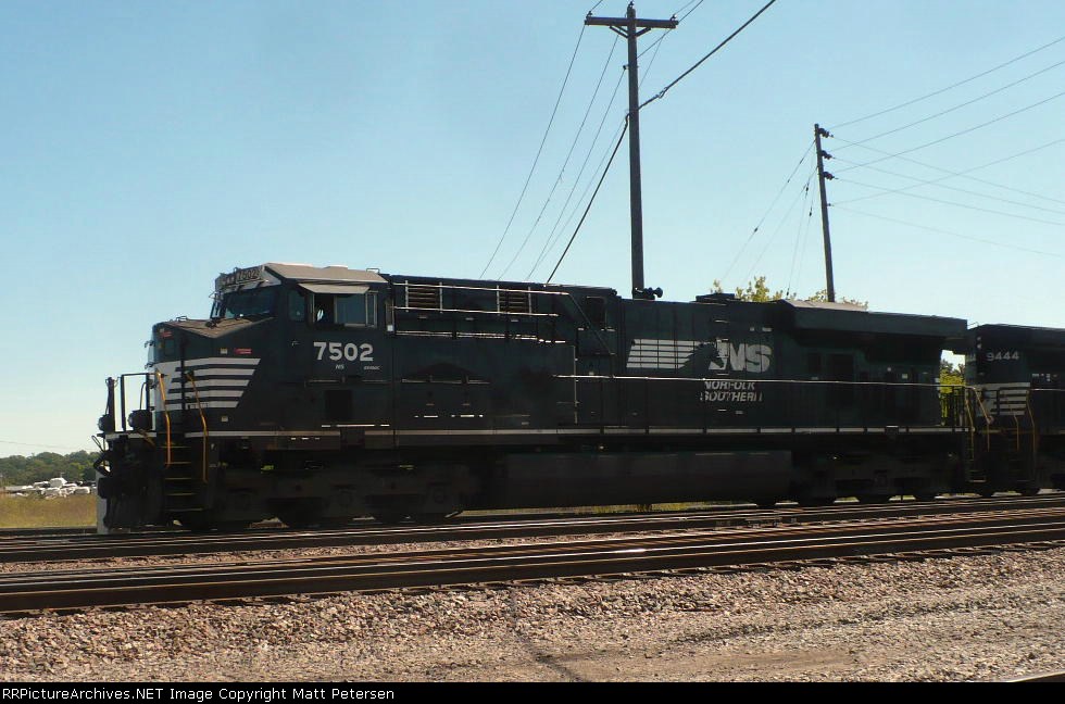 NS 7502